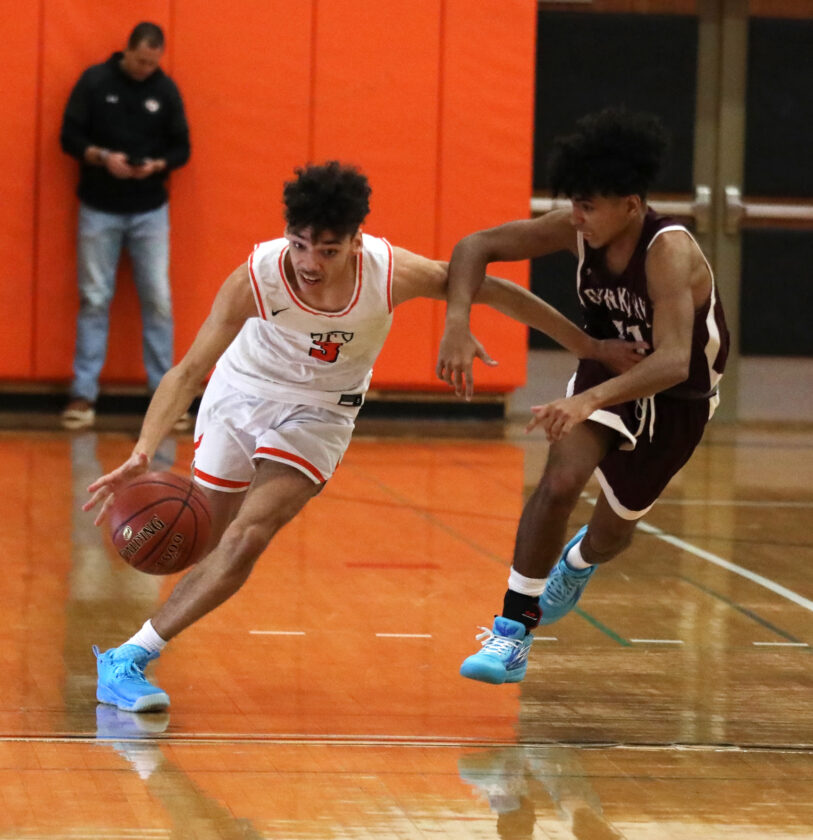 Rivalry night | News, Sports, Jobs - Observer Today